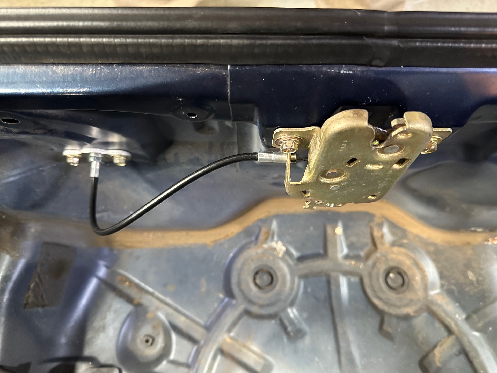 Miatacage.com. Trunk Release Kit - NB